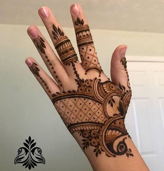 25 Unique Arabic Mehndi Design