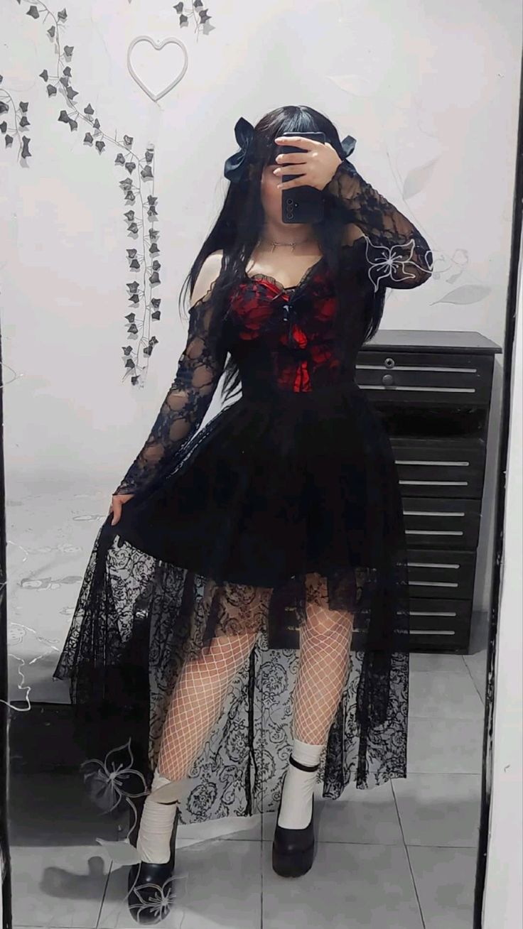 Womens Romantic Gothic Outfit