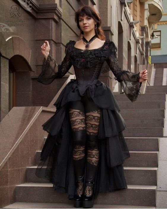 Womens Romantic Gothic Outfit