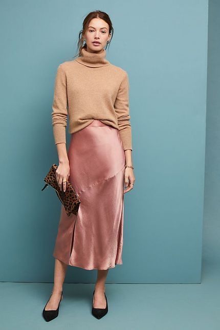 25 Silk Skirt Outfits To Add Color To Your Wardrobe