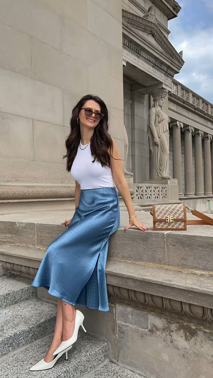 25 Silk Skirt Outfits To Add Color To Your Wardrobe